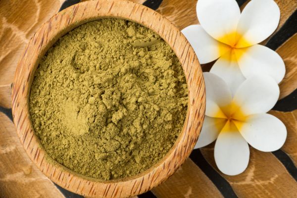 Quels Bienfaits Des Poudres Ayurvédiques Pour Les Cheveux